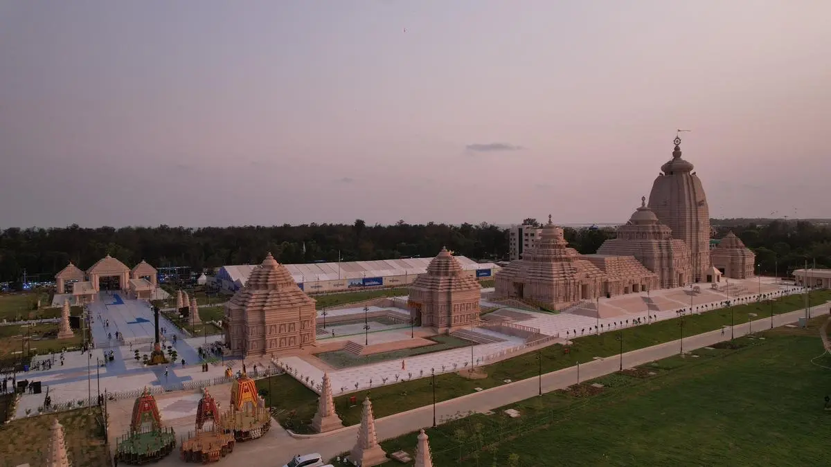 Mamata Banerjee builds Rs.250 crore Jagannath Temple in BJP stronghold as political strategy ...